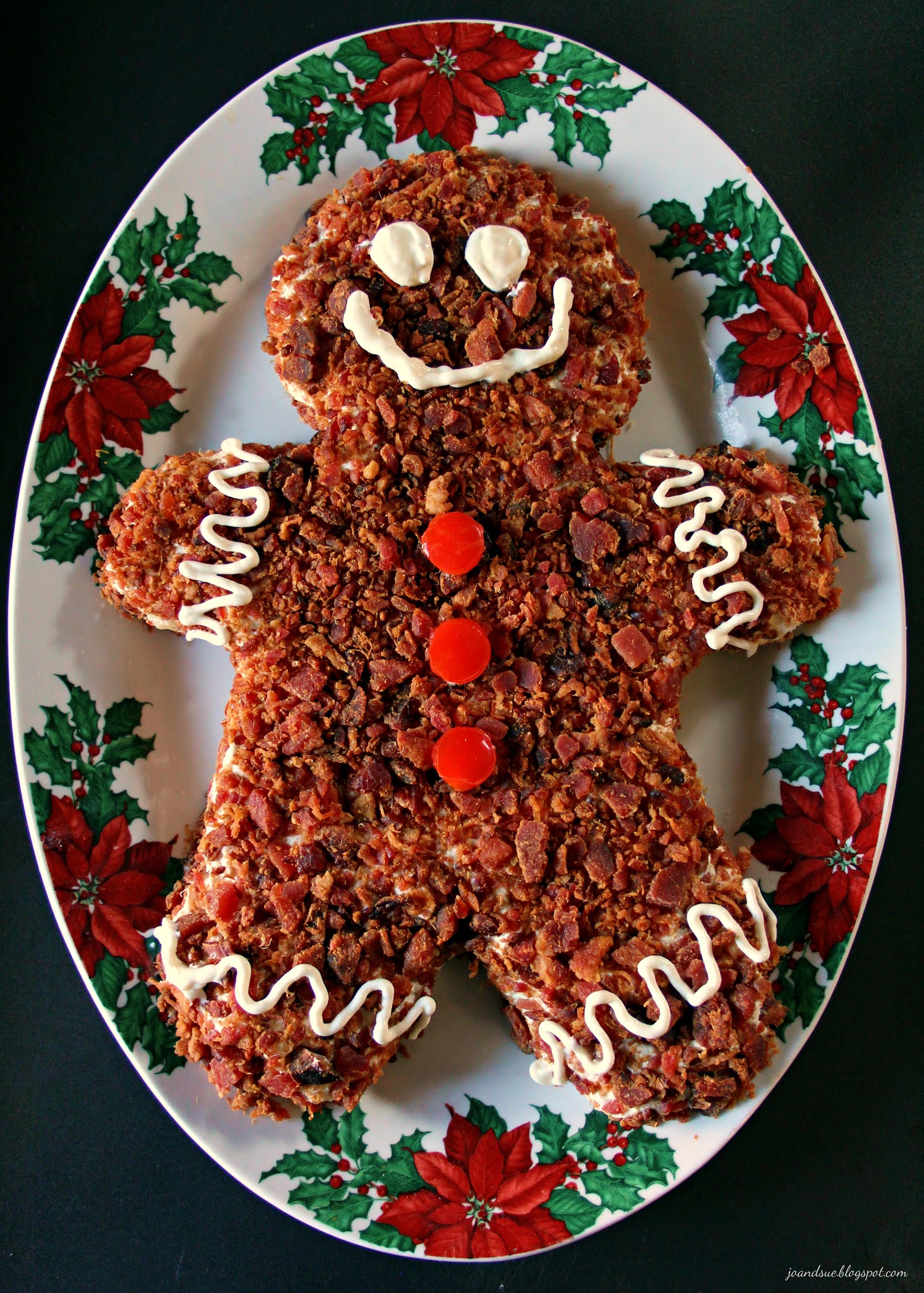 Savory Gingerbread Man Cheese Ball | evelyta appe