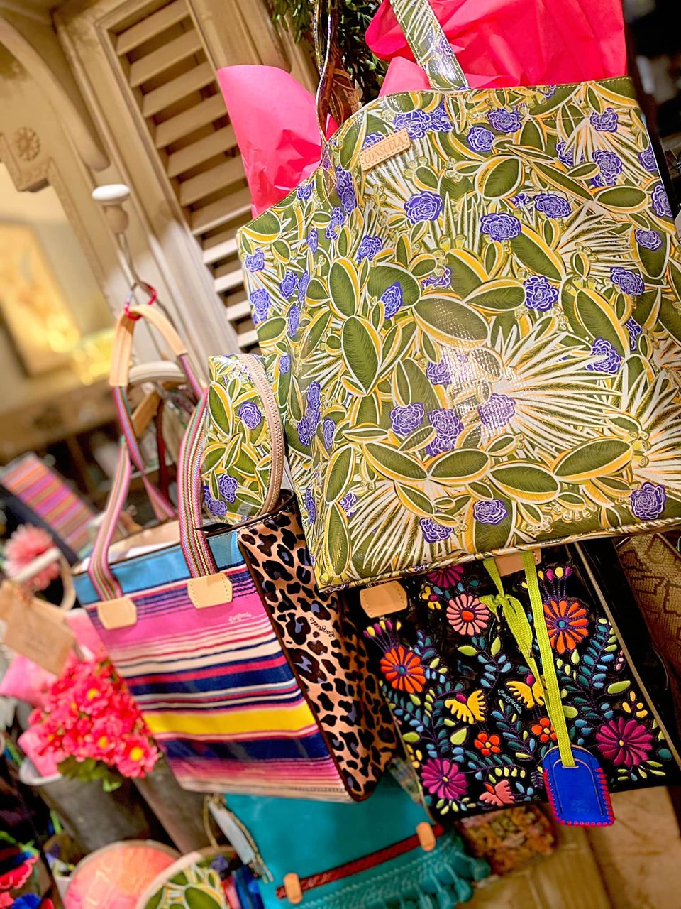 .: New Consuela For Summer🌈