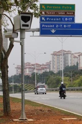 Visit Malaysia: Cameras for traffic offences