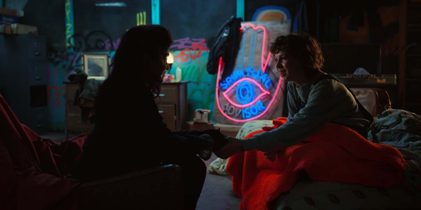 Apologia Pro Literati Vita: Six Frames from Stranger Things 2: Episode 6