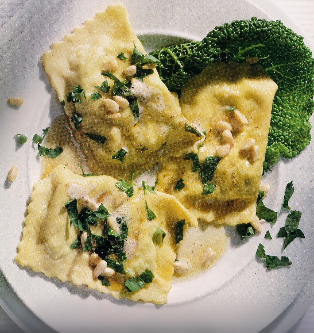 Pasta ripiena: Ravioli allo zafferano e cavoli