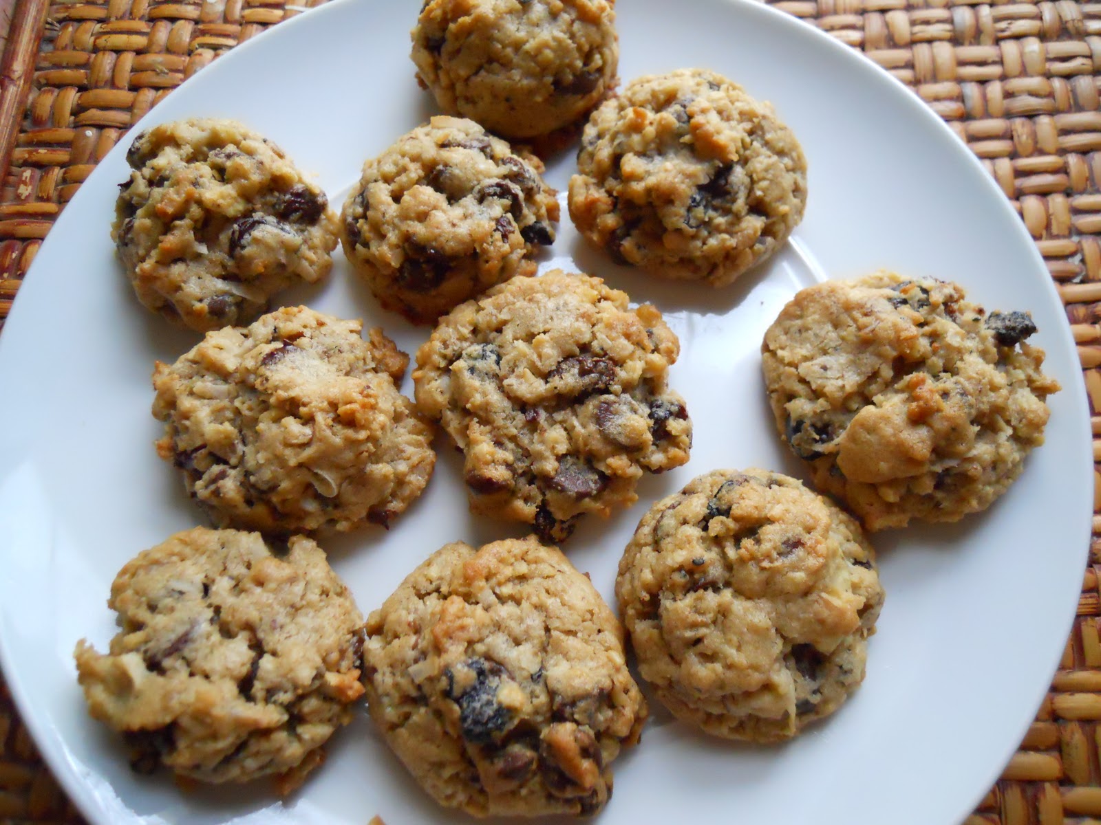 Kitchen Salvation: Muesli Cookies