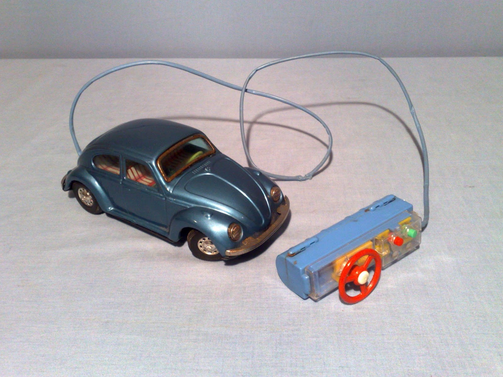 TOM's TECH TOYS: VW VOLKSWAGEN