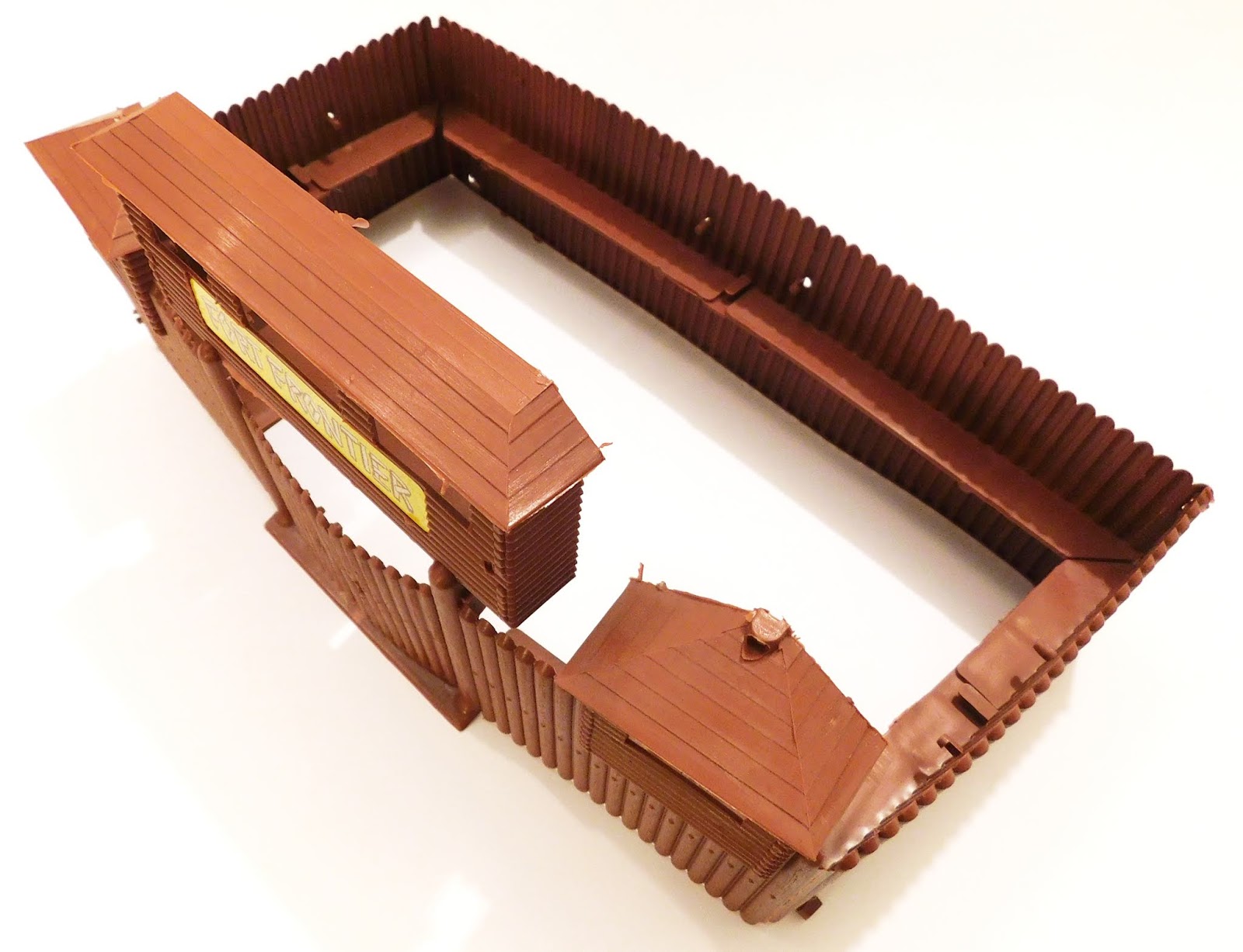 Toys and Stuff: MPC Fort Frontier