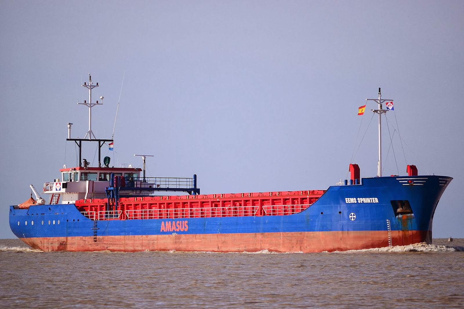 BUQUES MERCANTES A SU PASO POR SANLUCAR DE BARRAMEDA: EEMS SPRINTER