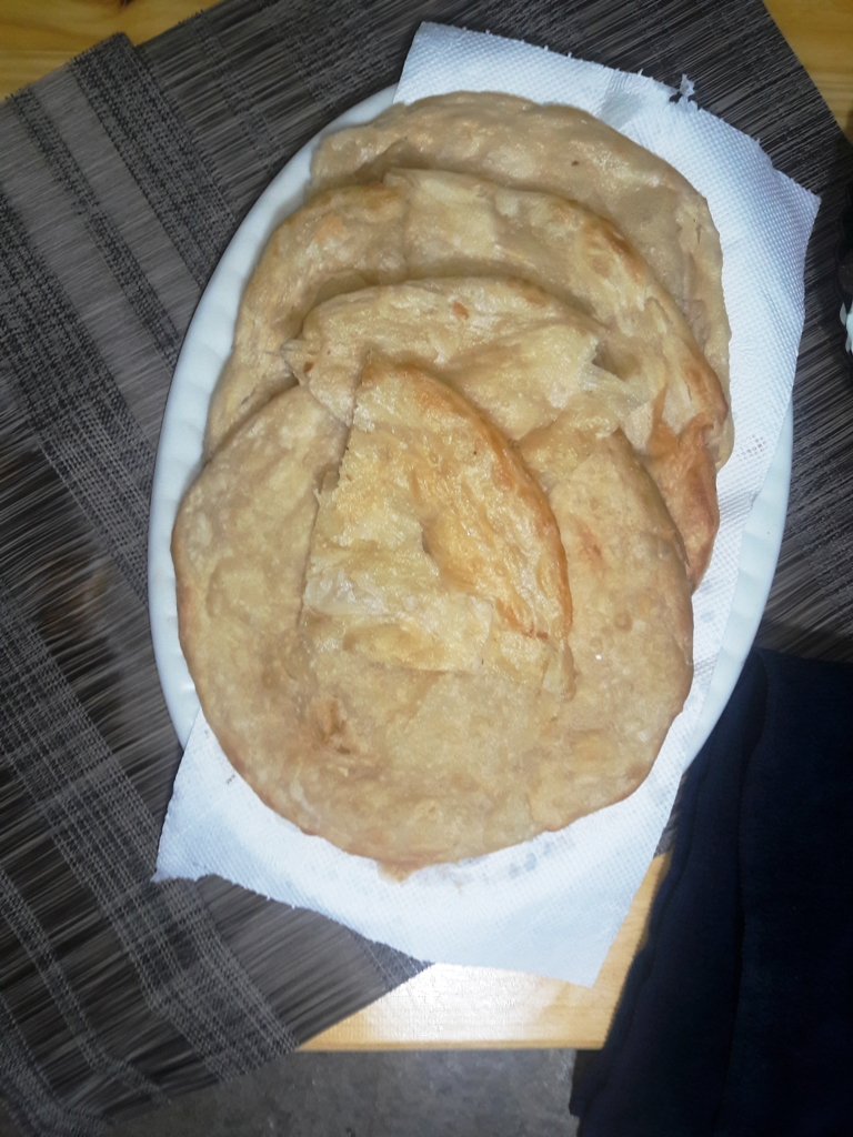 Crispy Puri Paratha Recipe - Yummy Traditional