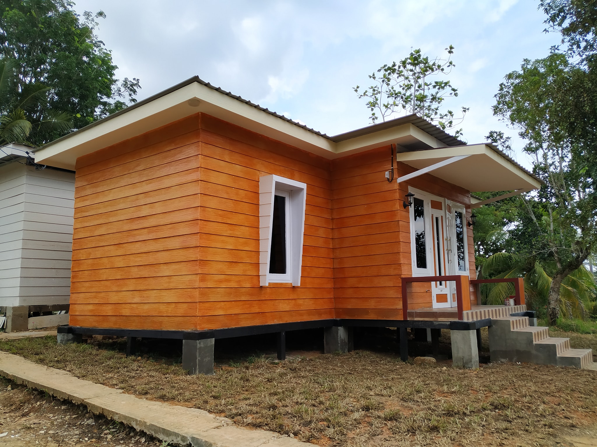 Jual Rumah Panel Knock Down Nasama dari Kayu Sintetis