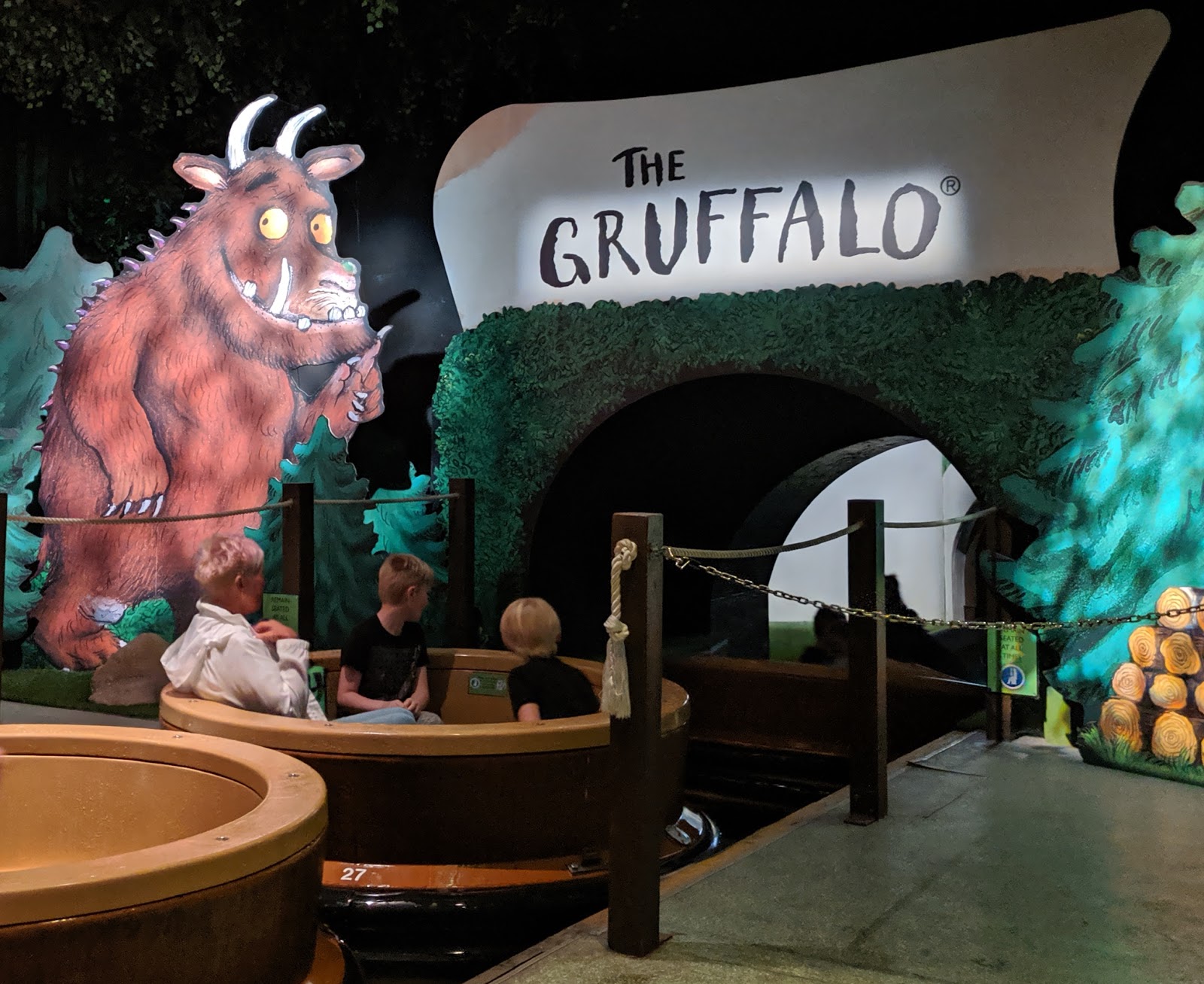 Exploring the Southern Merlin Theme Parks with Tweens | North East ...