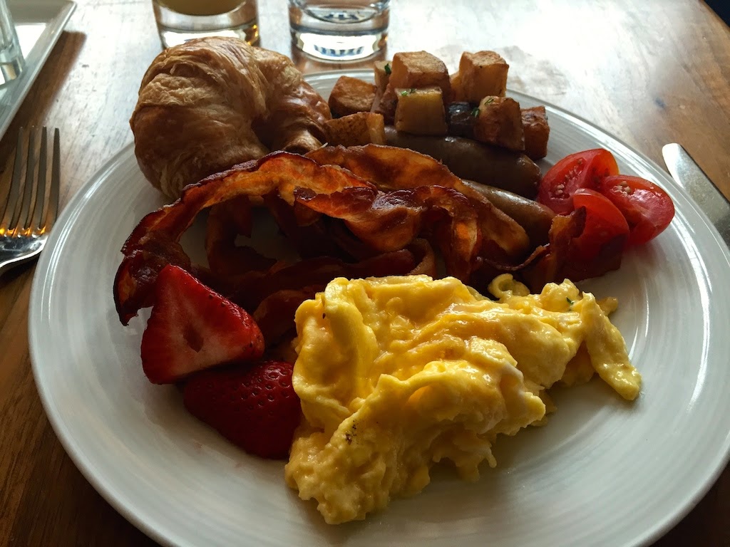 Café du Parc Breakfast Review - DC Outlook