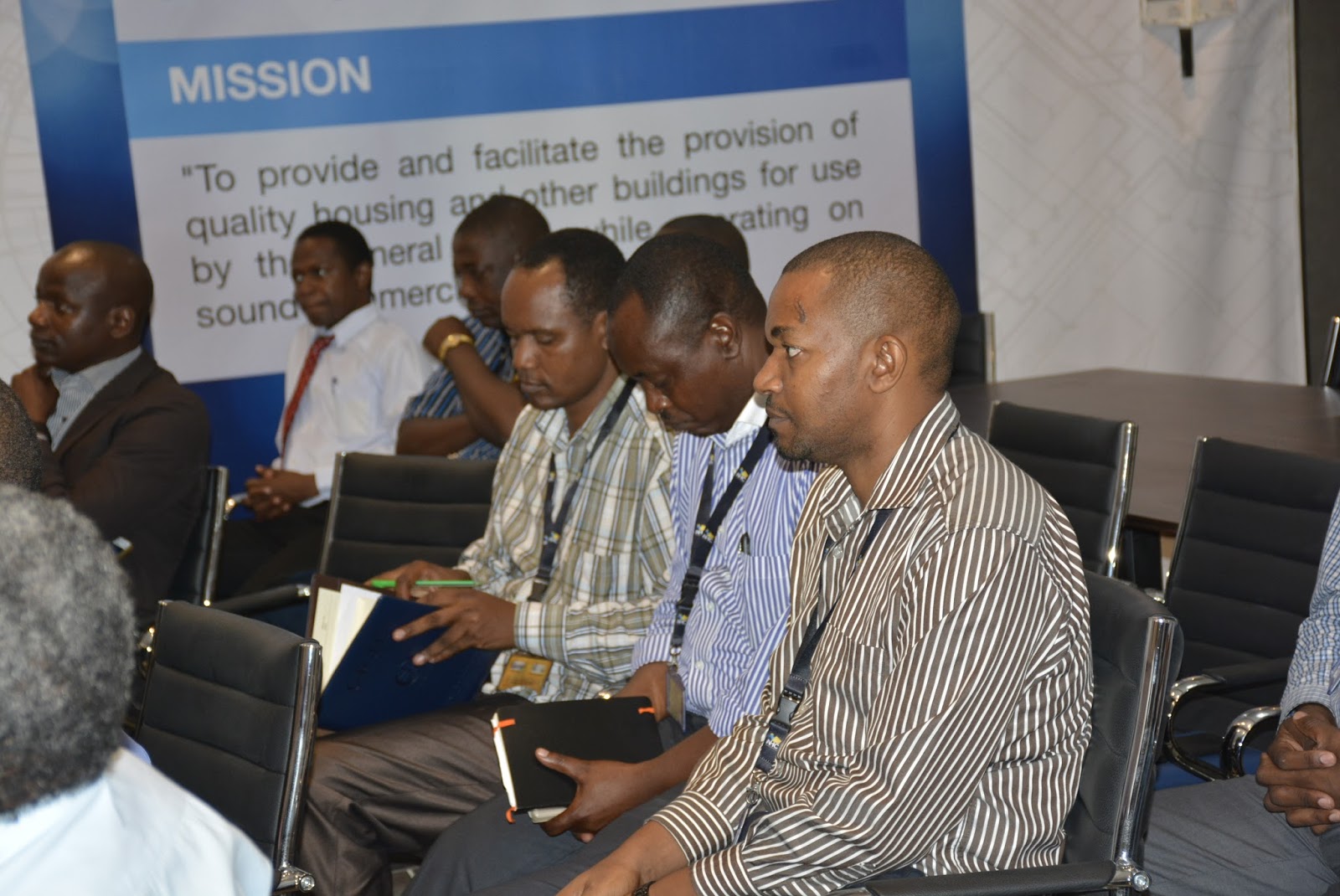 MATUKIO @ MICHUZI BLOG: WAZIRI WA ARDHI, NYUMBA NA MAENDELEO YA MAKAZI ...