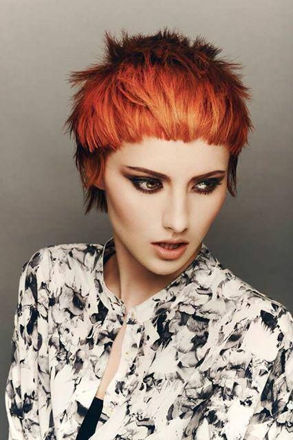 La moda en tu cabello: Flequillo asimétrico Cortes Pixie - Invierno 2021