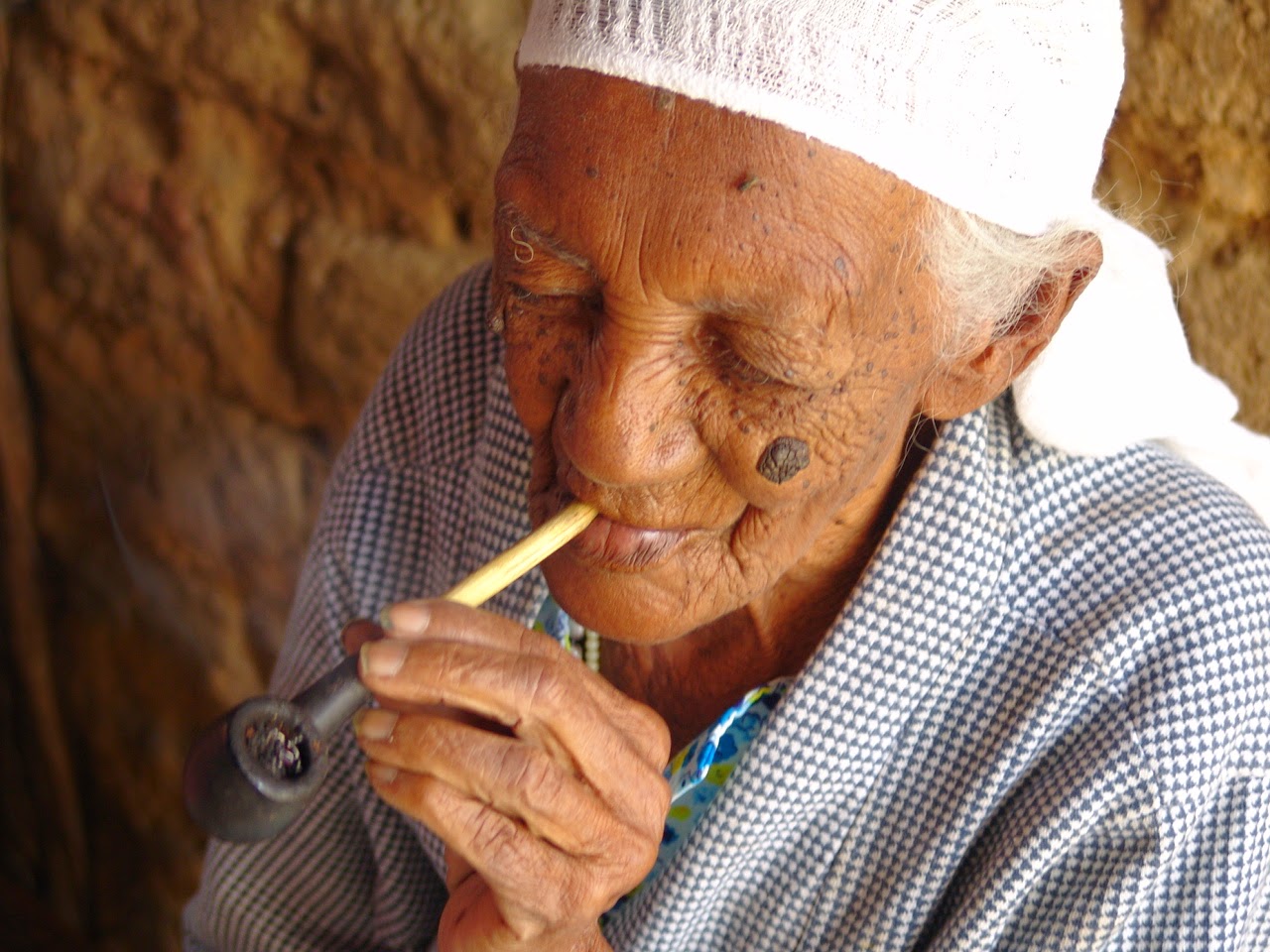 Fatos e Fotos da Caatinga: O uso do cachimbo no Sertão de Pernambuco