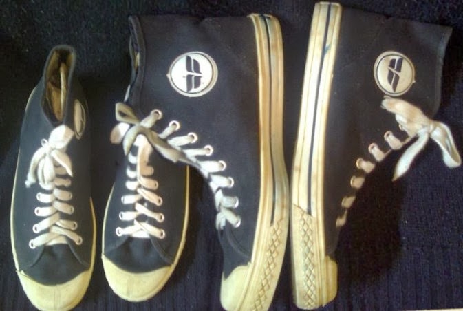 MODAS QUE MARCARAM EPOCAS!!! :: Uma Voz, Uma Canção