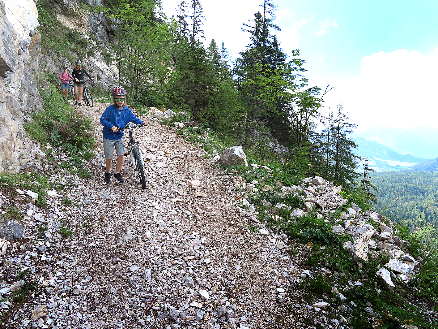 In der Mitte von Österreich ist das Stodertal: Radtour über die Hutterer Böden ...