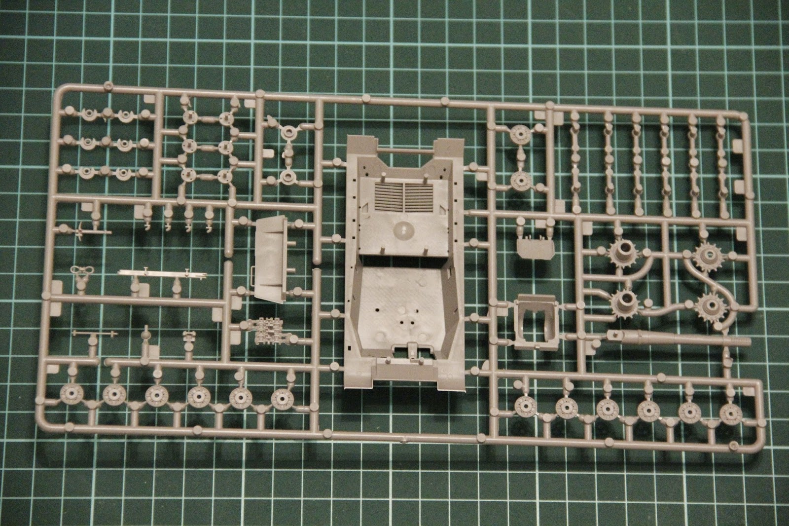 Zvezda 1/72 ISU-152 (5026) - DetailScaleView
