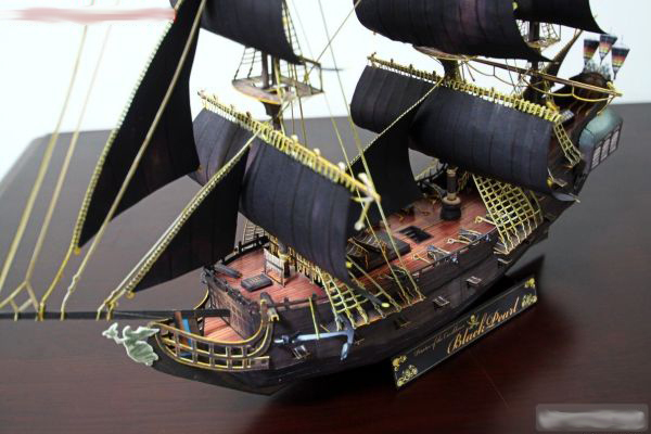 "Black Pearl" paper model