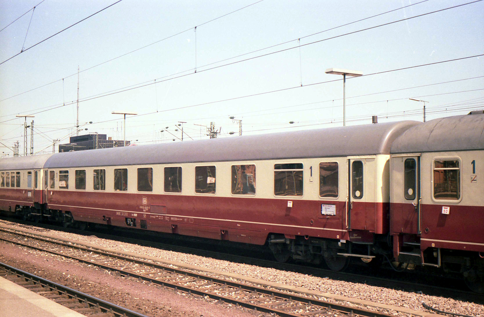 Die DB in Bildern 1966-1991: Avm (1. Klasse TEE- und IC-Abteilwagen) Die DB in Bildern 1966-1991: Avm (1. Klasse TEE- und IC-Abteilwagen)