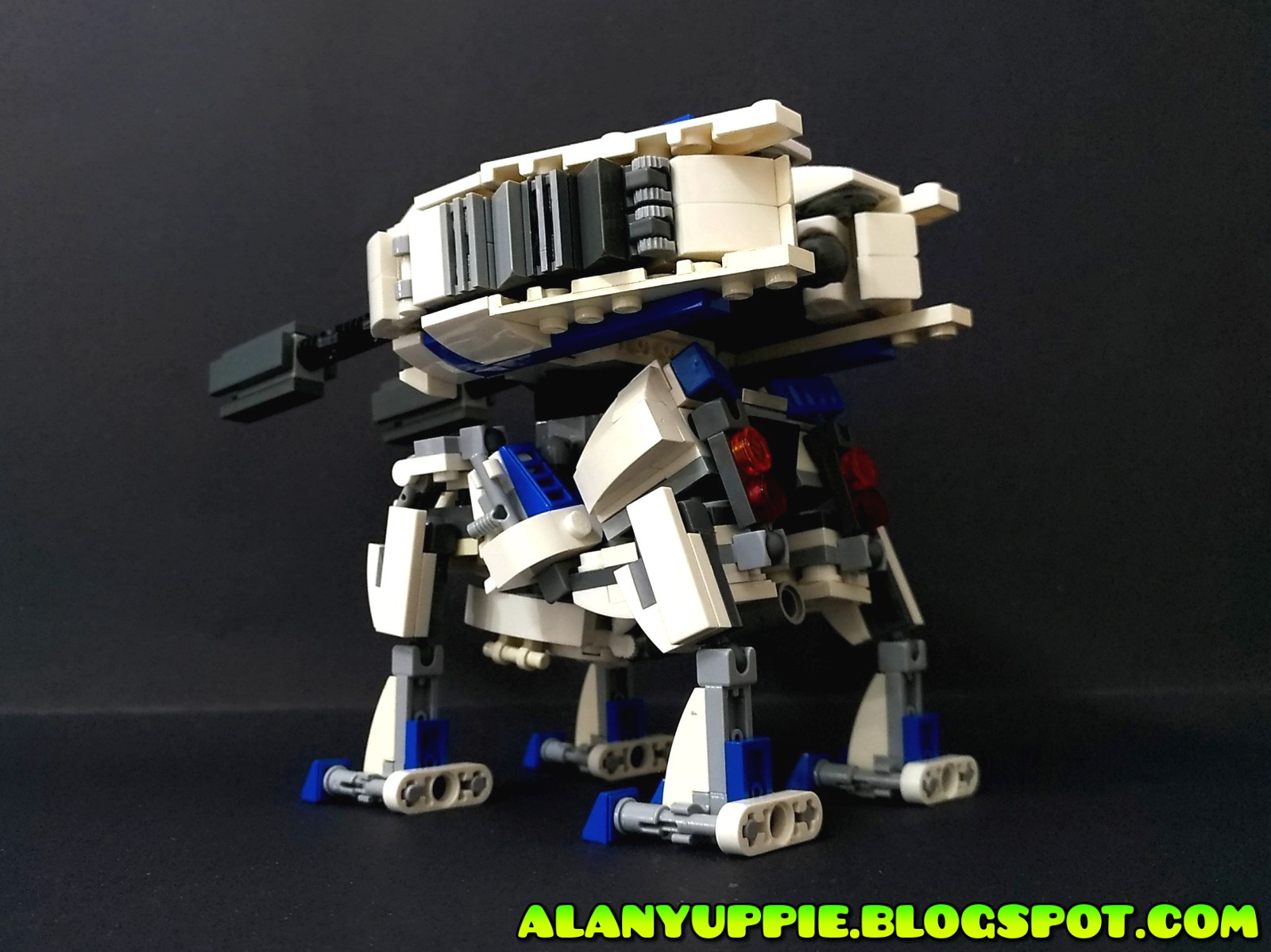 Alanyuppie's LEGO Transformers: LEGO Tankhead Mecha with a twist