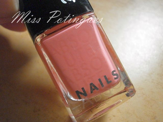 Miss Potingues: Spring is Coming To Town, Douglas te adelanta la primavera.