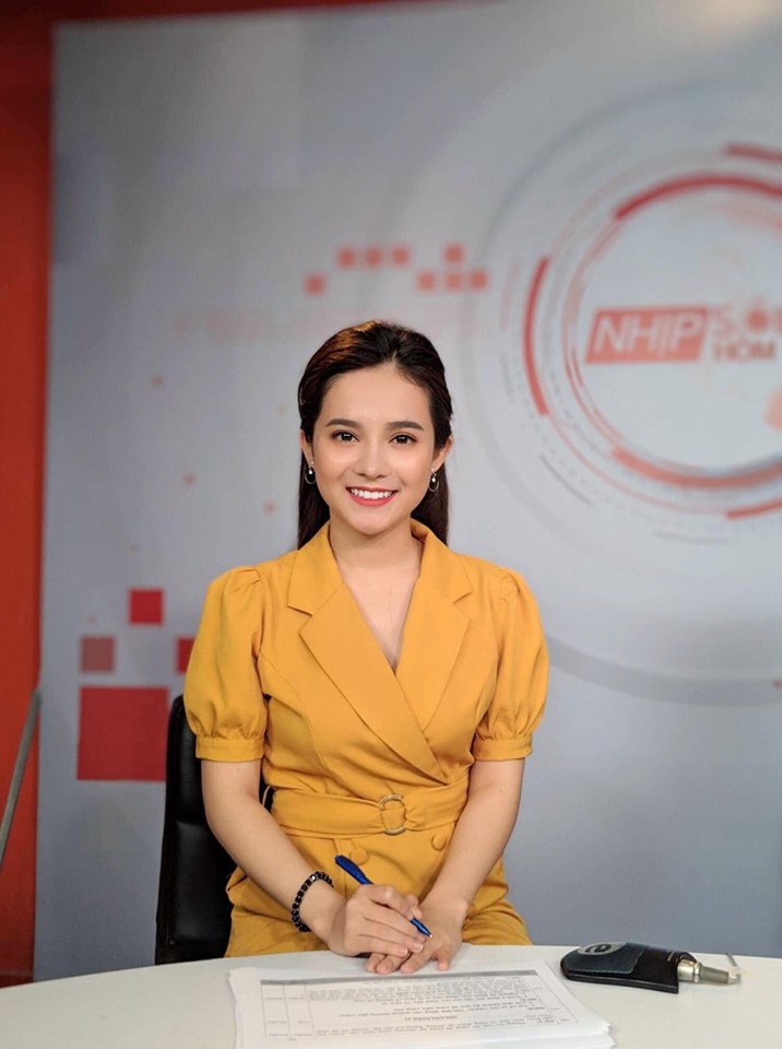 Kim Quý - Là cô gái hay mộng mơ,đời đã khiến em bơ phờ | Dân 47 ...