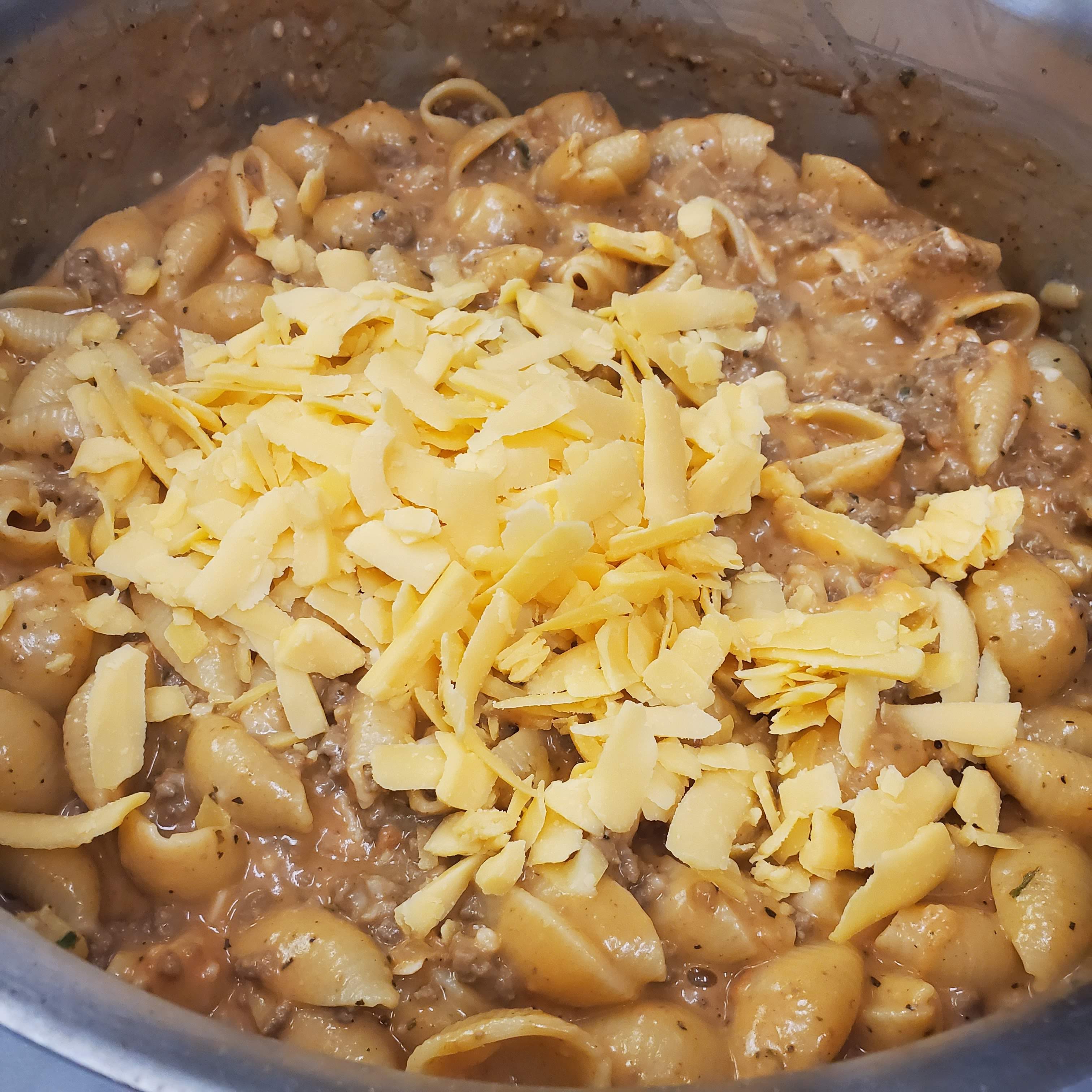 Easy Cheesy Beef & Shells