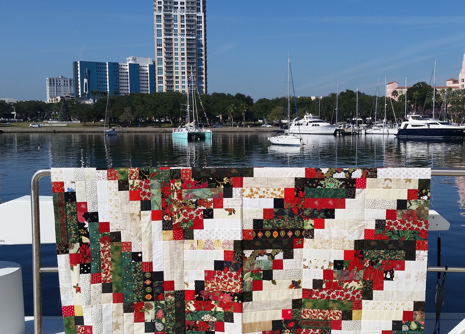 Quilt Odyssey: Scrappy Christmas flimsy