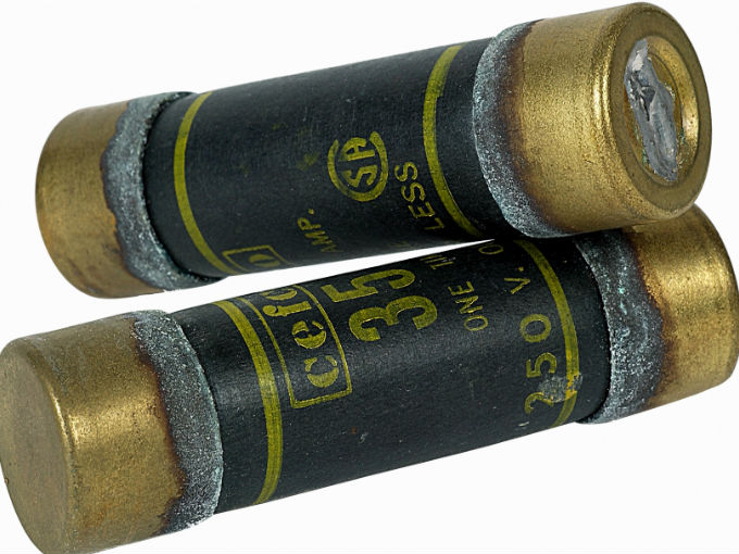 12 pasos para el cambio de un fusible | Instalaciones Eléctricas ...