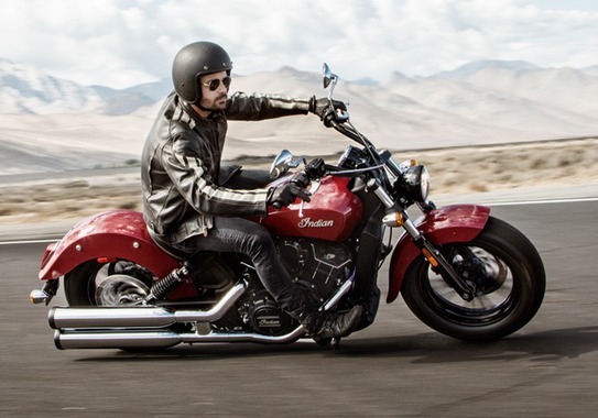 Thierry et ses cigares: Indian Motorcycle Toro Maduro