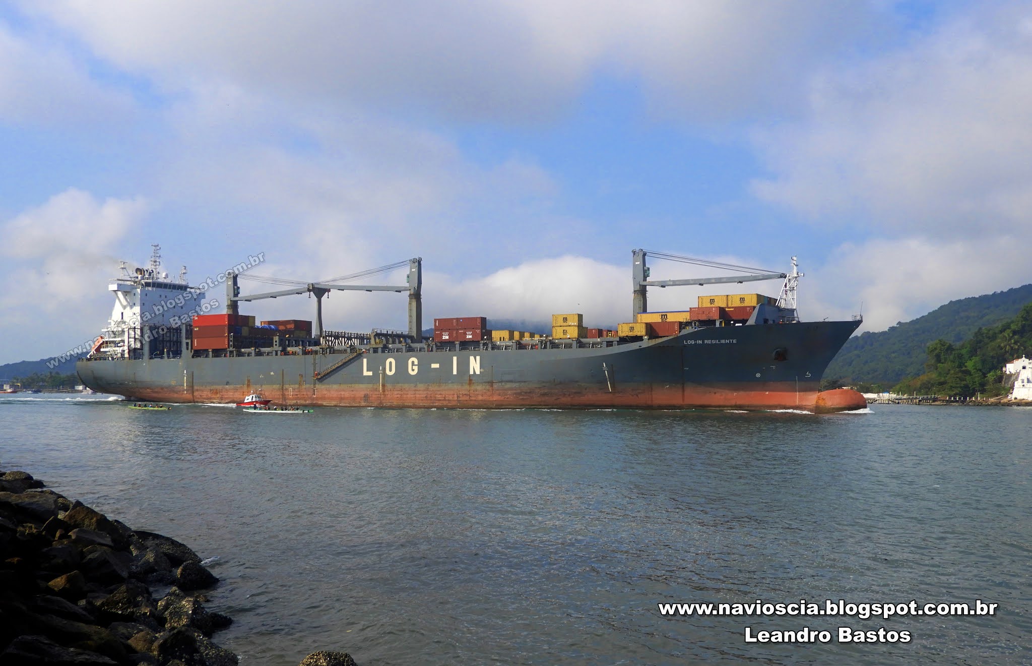 Navios de Santos & CIA: Navio LOG-IN RESILIENTE