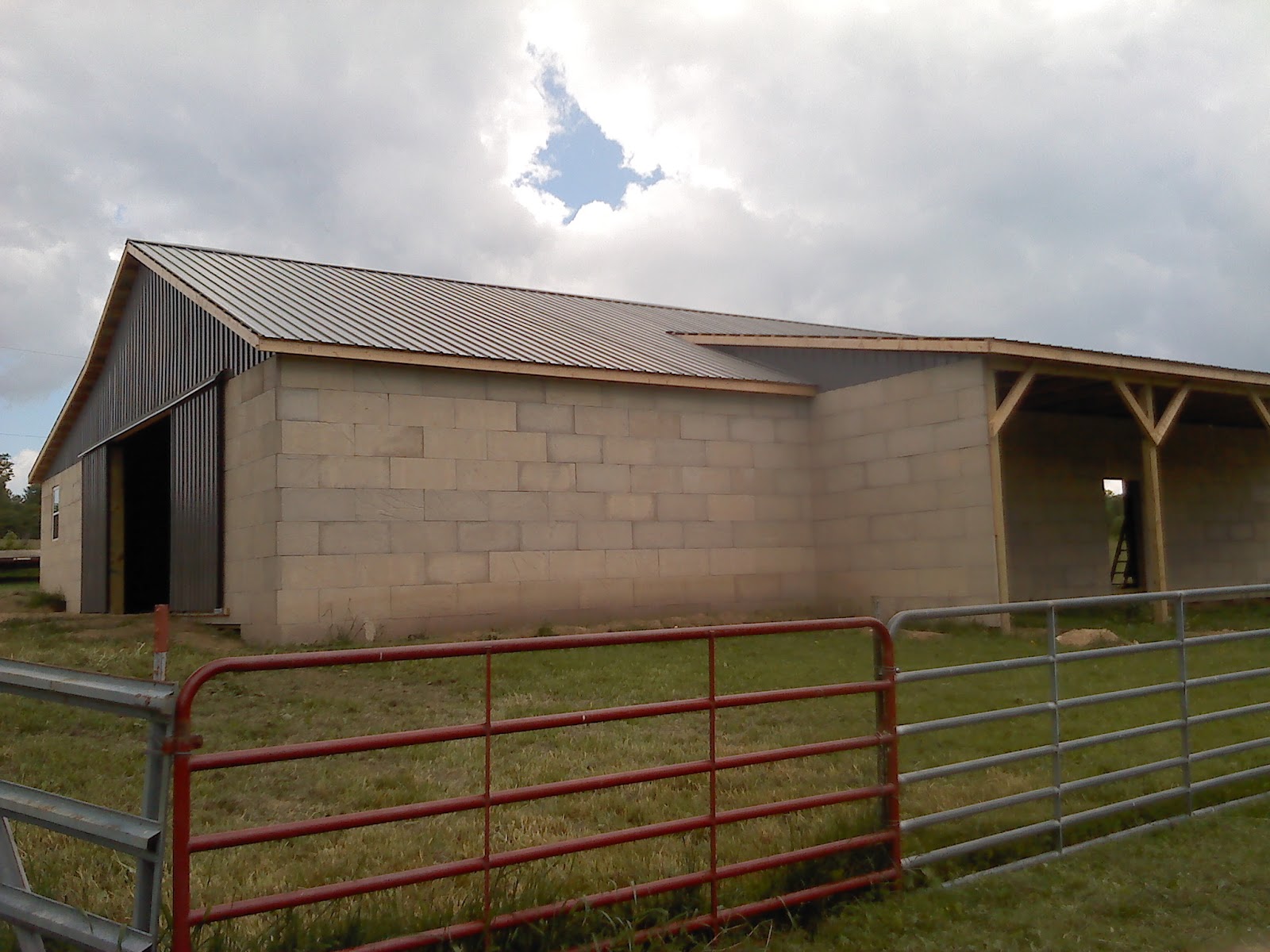 Builderscrete Cellulose Products: A Rustic Hay Barn Using Builderscrete ...