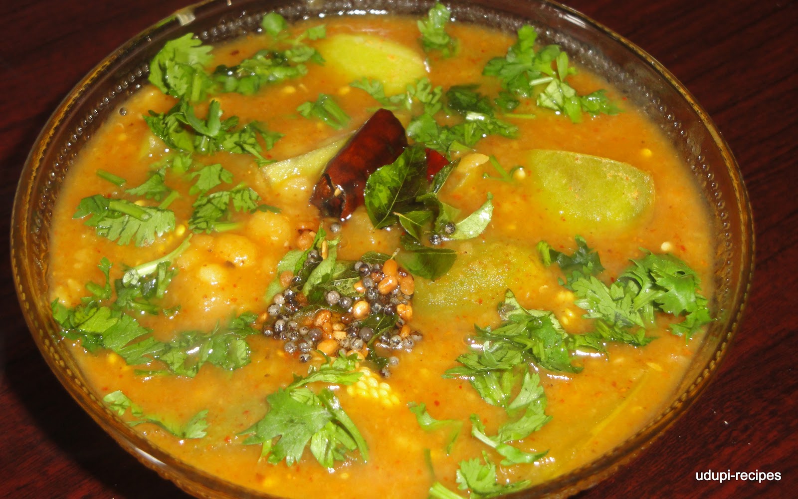 Gulla Bolu Huli/Brinjal Curry Recipe/Eggplant Curry Recipe | GH49