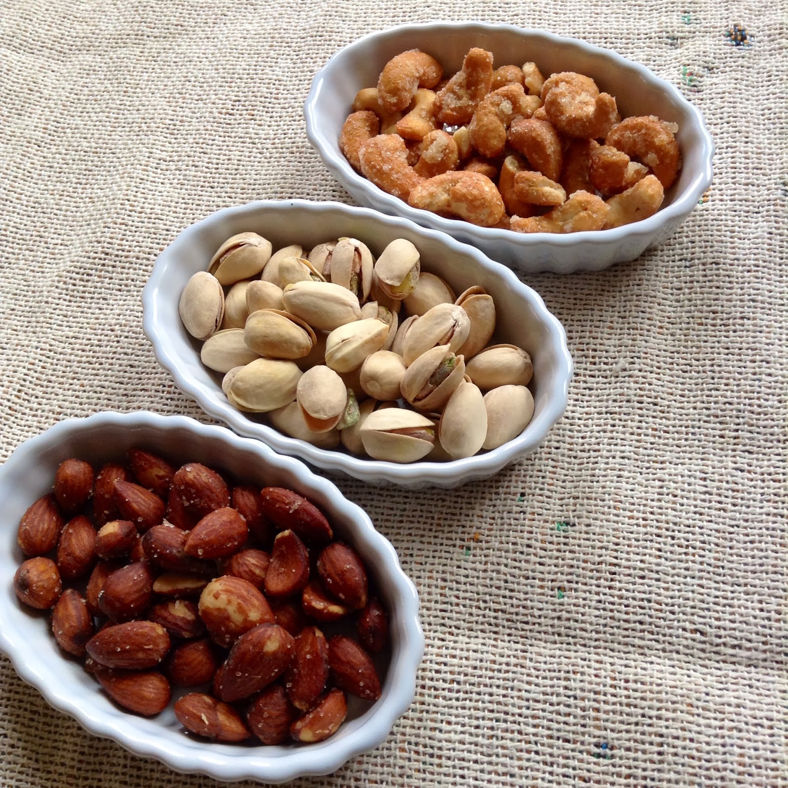 Mom La Rue: Nutty about Snack Time: The Benefits of Nuts