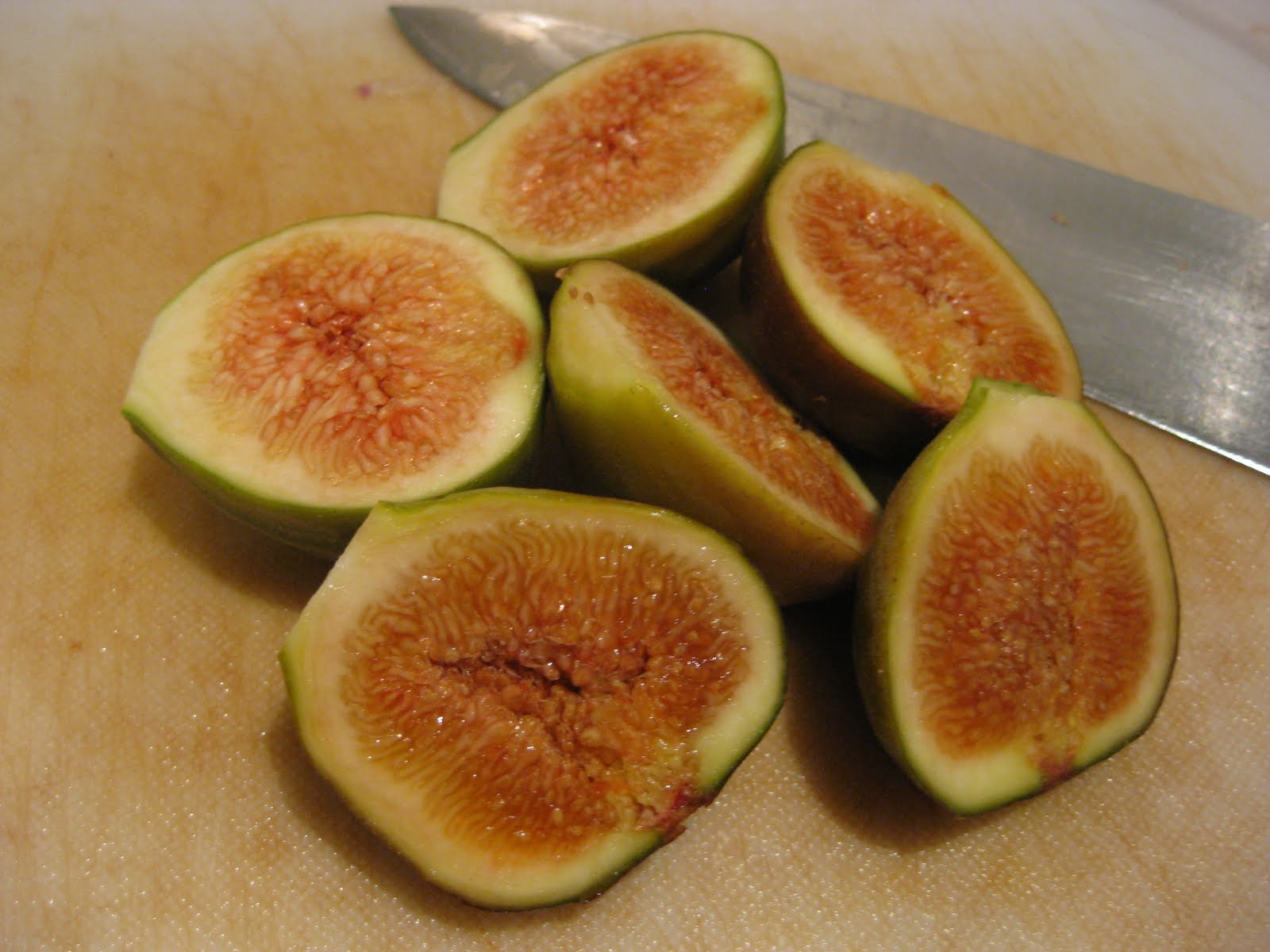 A Southern Harvest: Fig and Blue Cheese Pizza