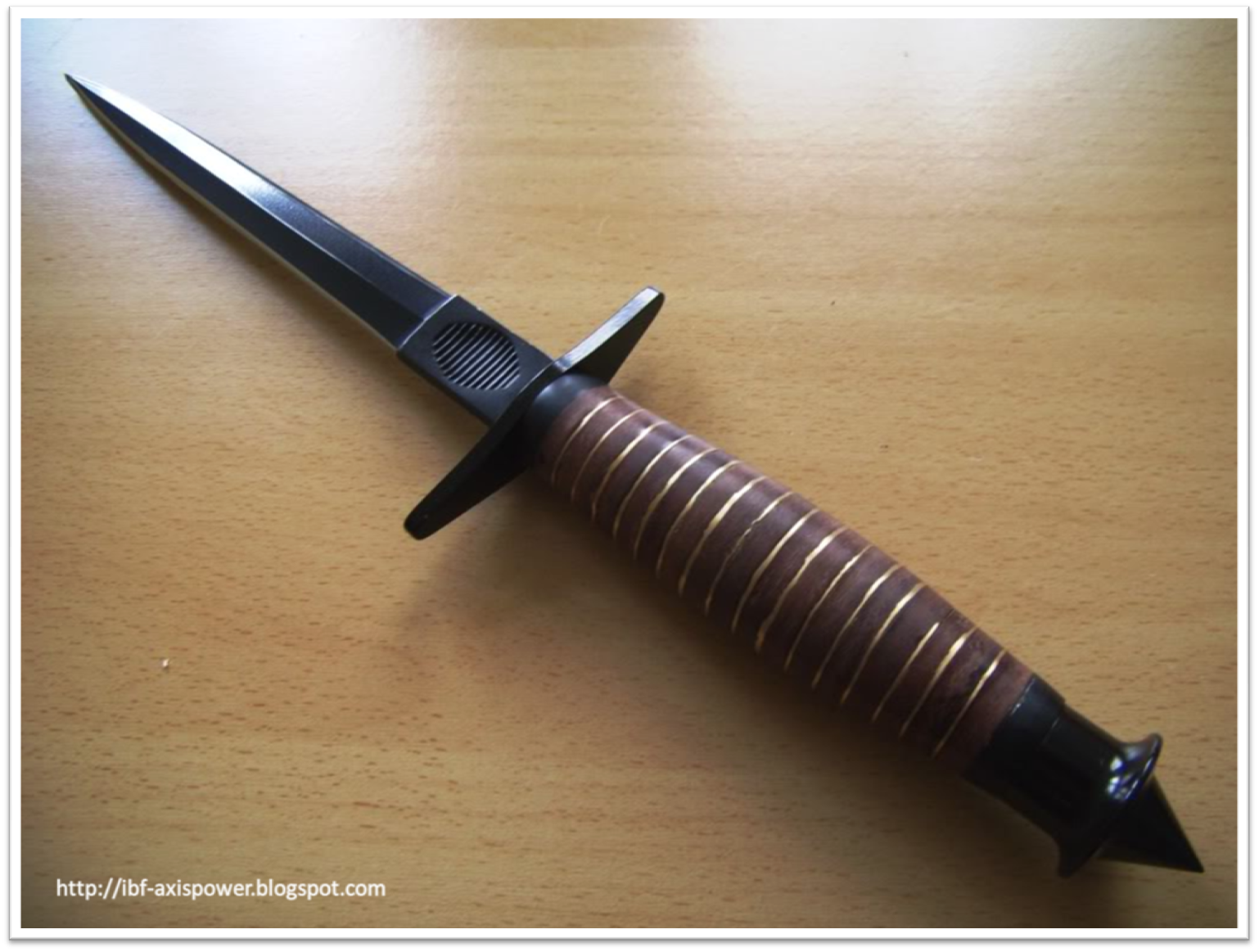 Kampfmesser 42 ~ In The Battle Front