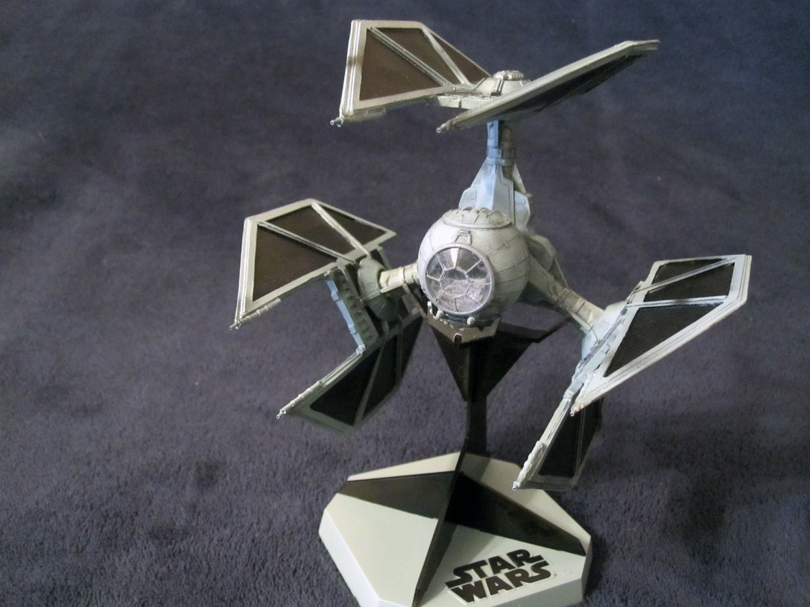 Science Fiction Modeler: TIE Defender Finshed