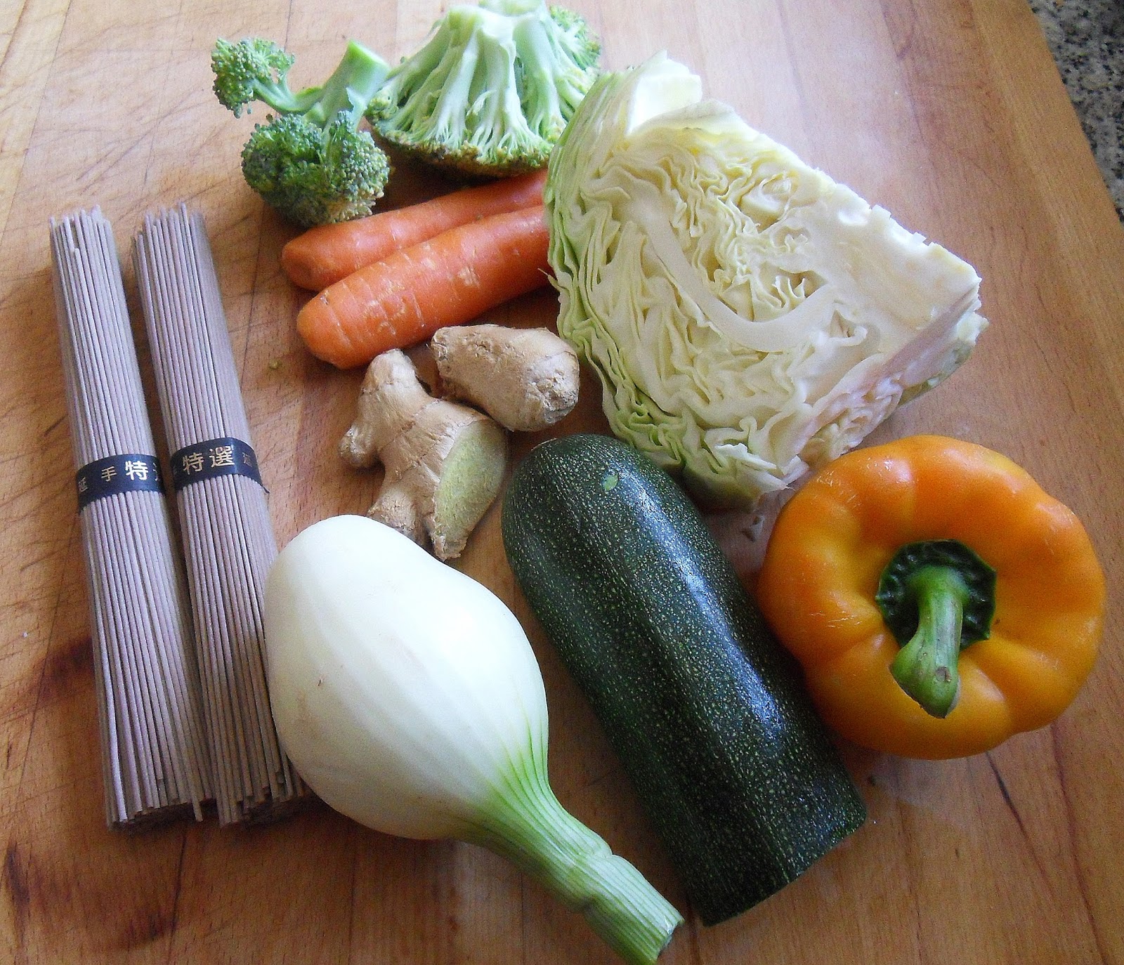 LLEGANDO A LA FÁBRICA DE CEMENTO...: Fideus soba amb hortalisses