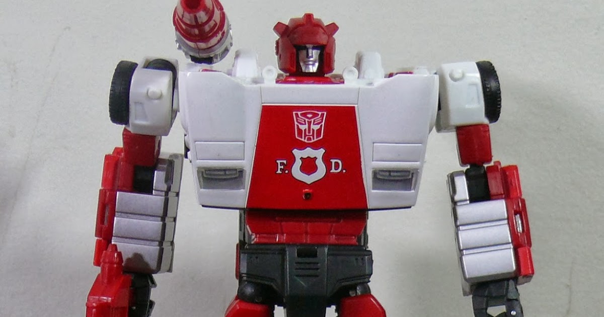 Blog Transformers.com: 1024: Red Alert Masterpiece KO