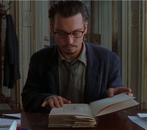 Belle's Bookshelf: Reading Icons: Johnny Depp