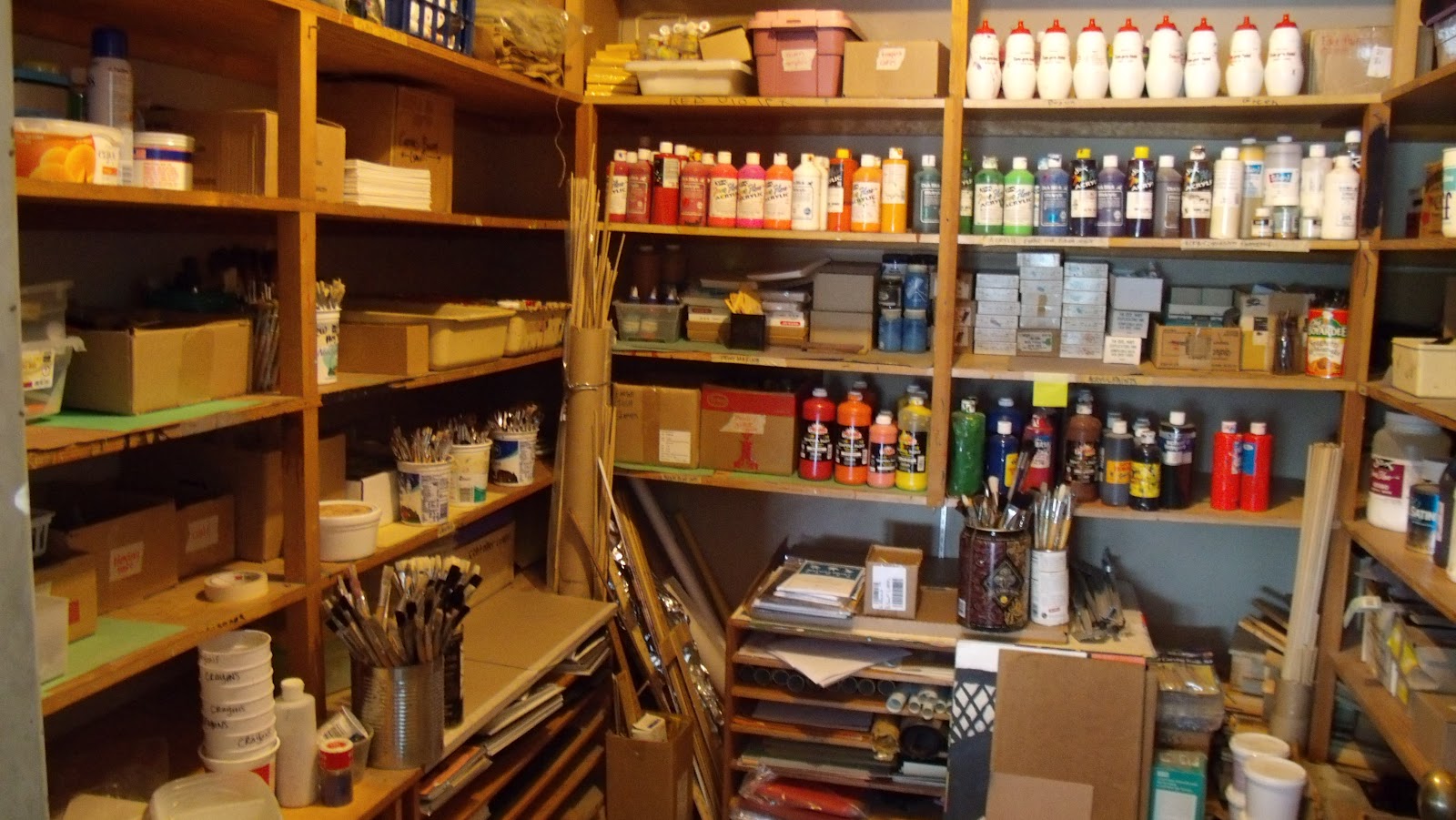 chucks, crayons, and a little creativity : New and Improved Art Room 201