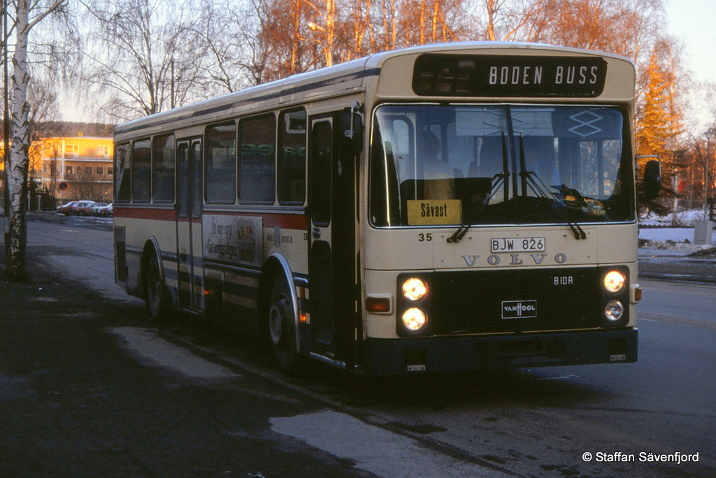 Staffans bussbilder: Boden i april 1985, del 3
