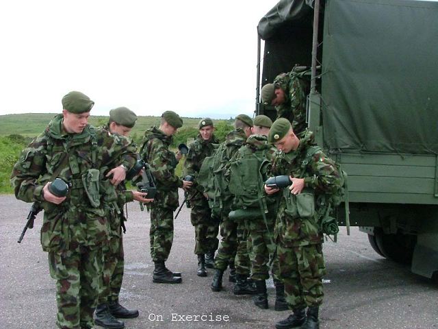 world politics news: #IRELAND: €360,000 Military Recruitment Canpaign ...