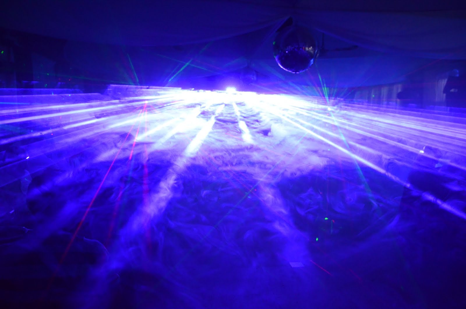 Show de luces laser - Imagui