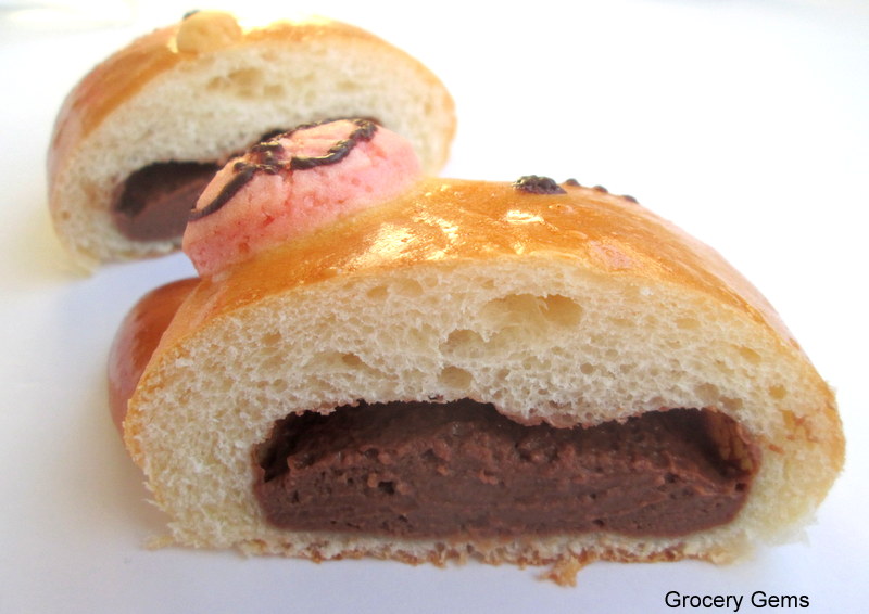 Grocery Gems: Review: Hello Kitty Bread Bun