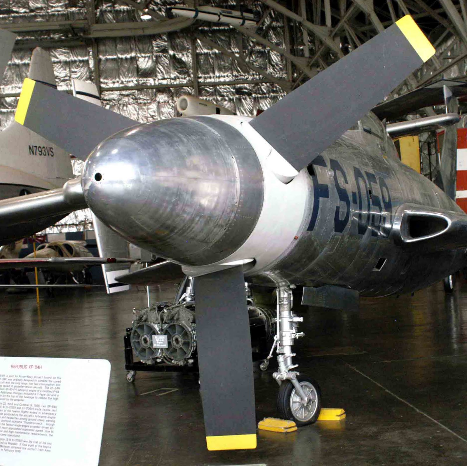 FDRA - Fuerza Aérea: Prototipo: Republic XF-84H Thunderscreech