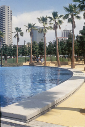 Pensando Jardines: Jardines para la Inspiración. MARINA LINEAR PARK.