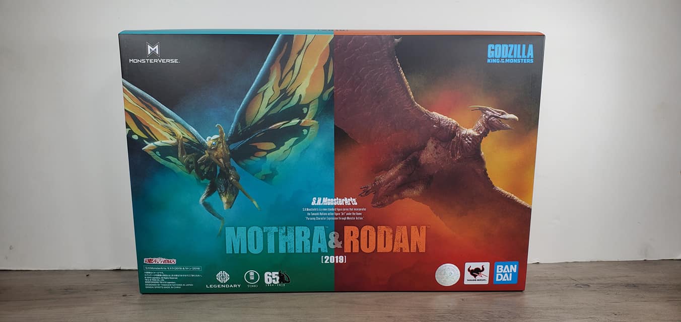 The Gryphon's Lair : SH MONSTERARTS MOTHRA AND RODAN (2019) | Figure Review