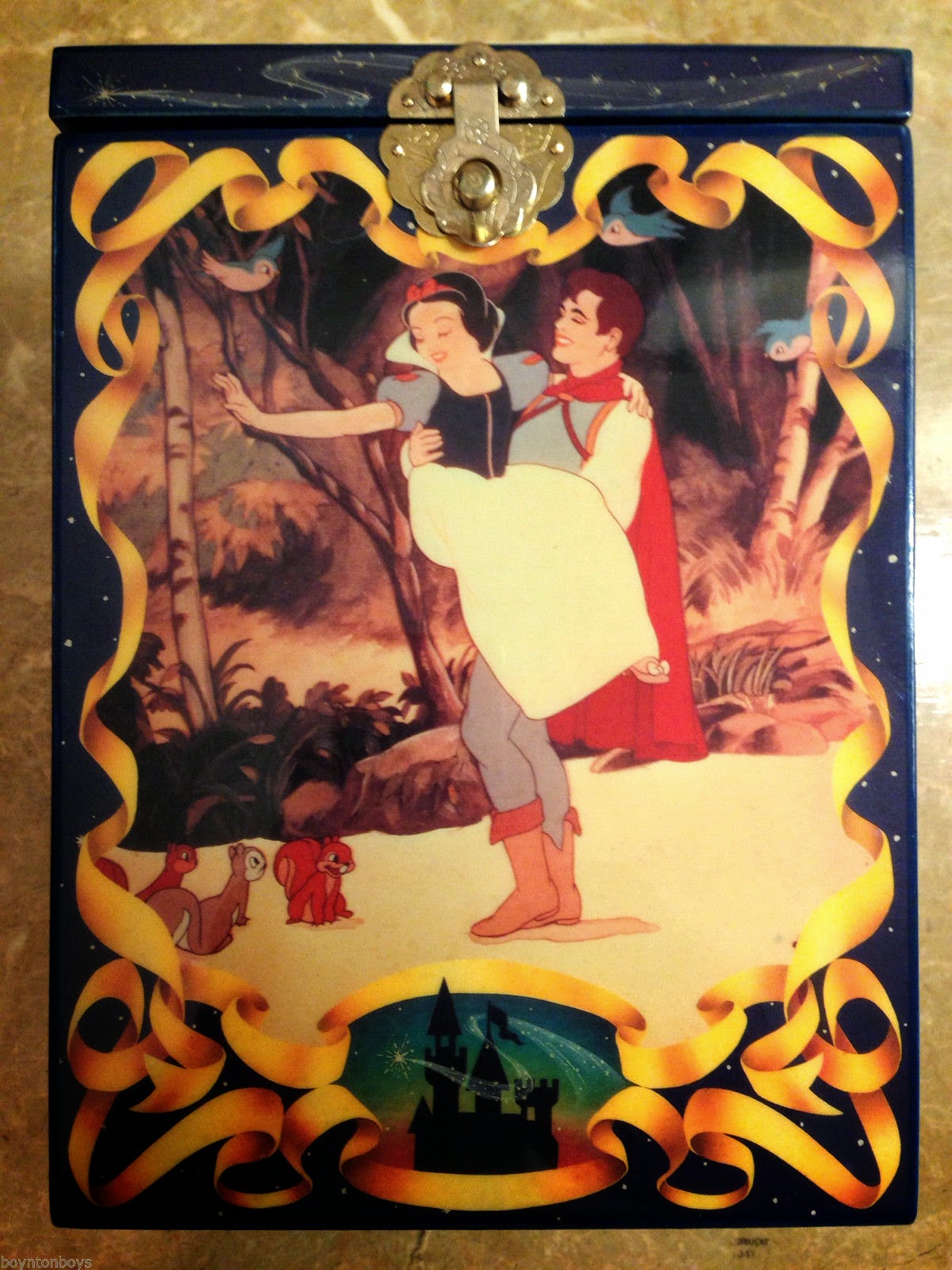 Filmic Light - Snow White Archive: Snow White 'Jack-in-the-Box' by Enesco