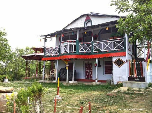 My Stay at the Pandavkholi Dharamsala in Dunagiri, Dwarahat | Path to Yoga