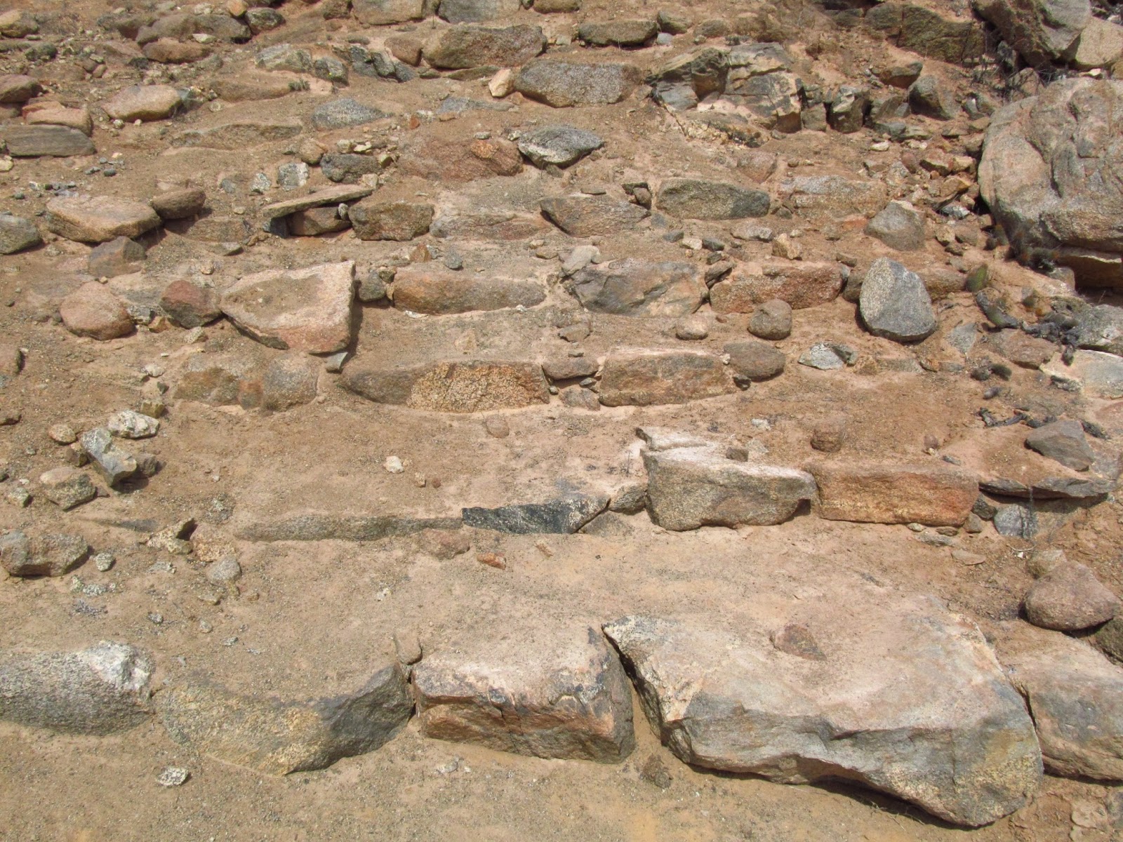 Un camino inca junto al mar