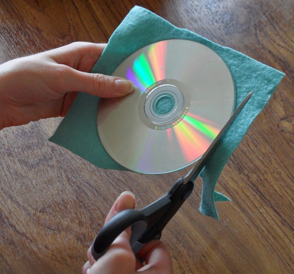 Louise Dawson Design: How To... Make a set of coasters using old CDs ...